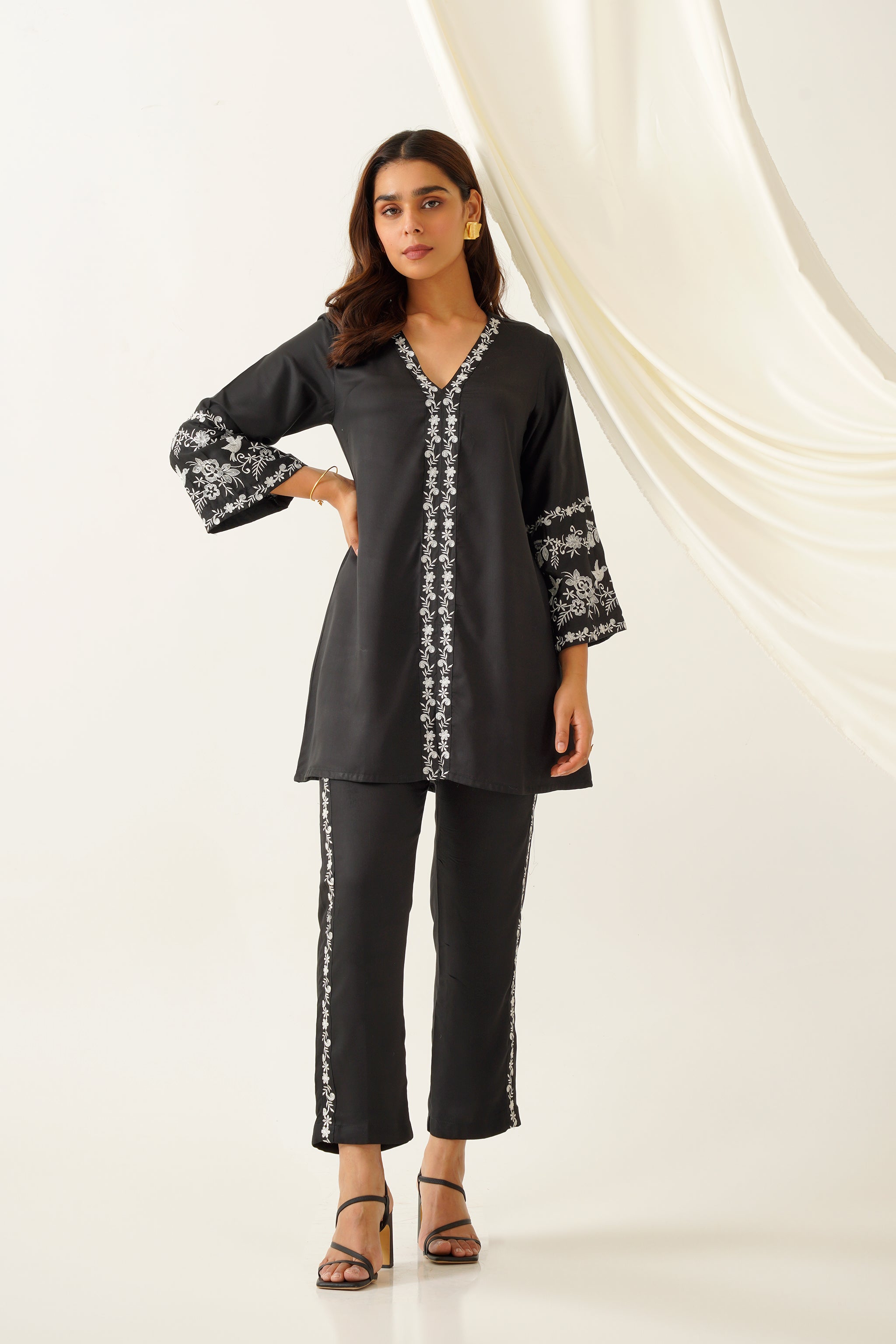 Buy Beautiful Black White Elegance womens Suit Set